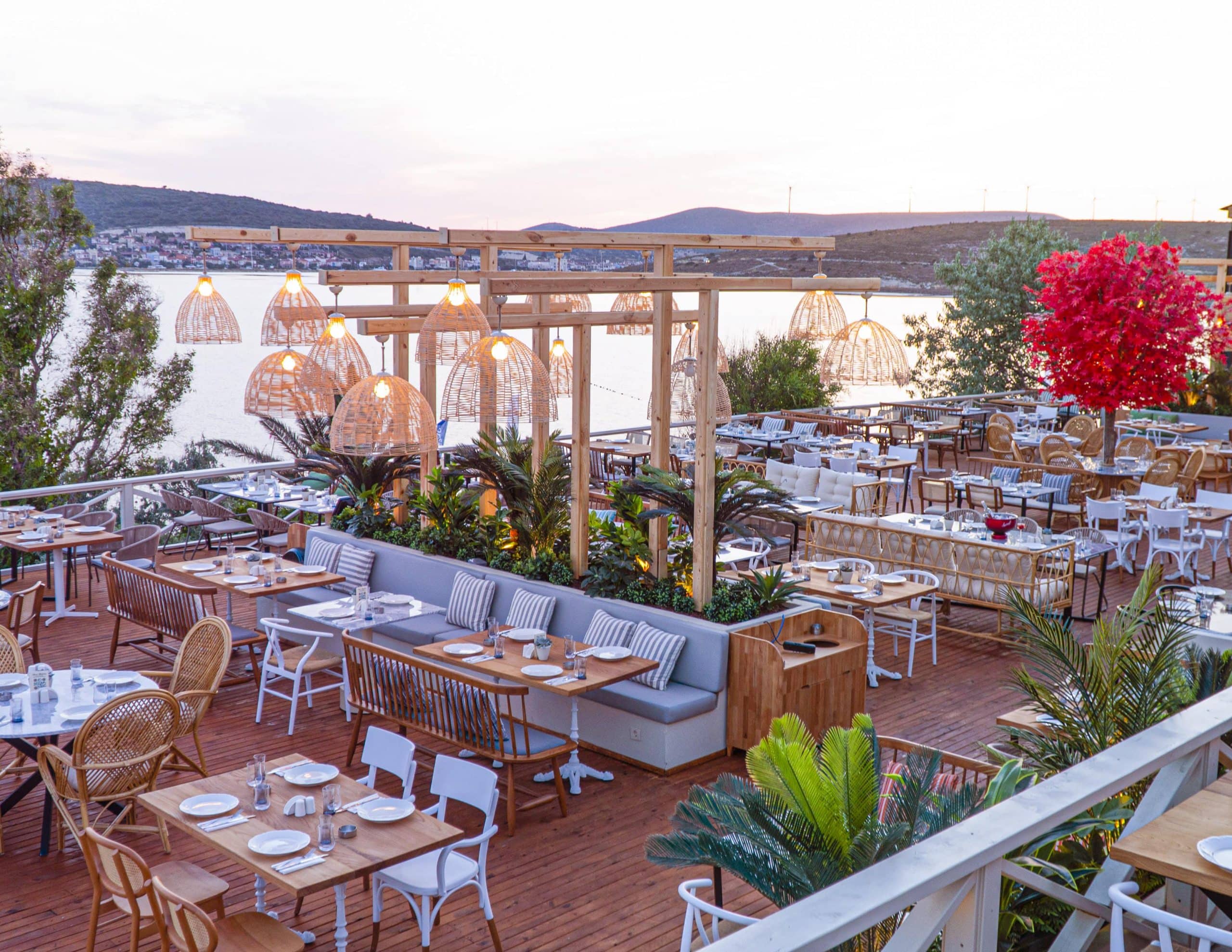Cabbar Port | Alaçatı – BMS Mobilya
